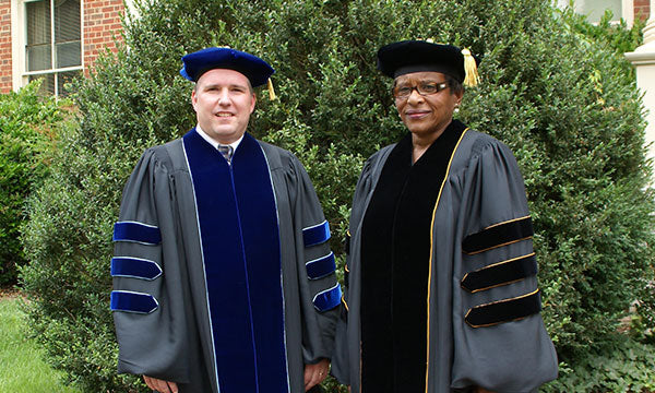 Degree Colors – The Grad Company